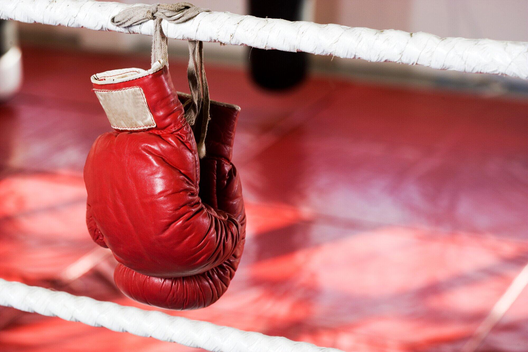 Selling Boxing Collector Cards? Avoid These Costly Mistakes - American ...